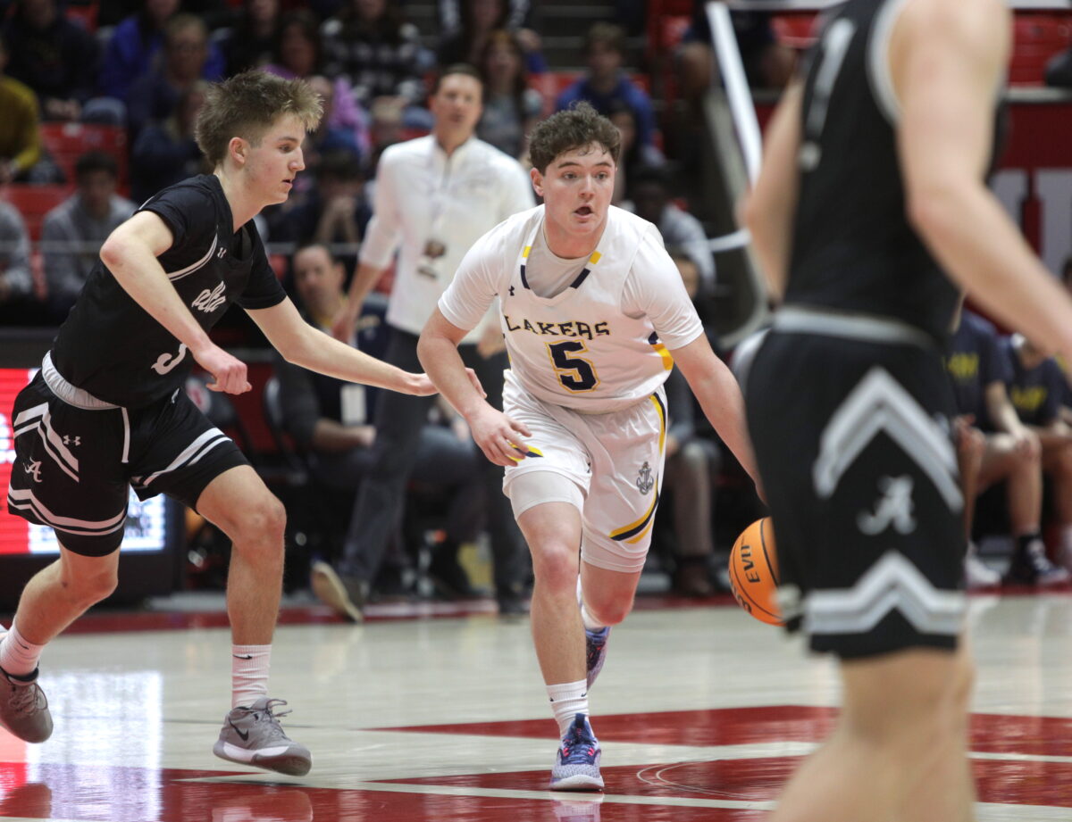 5A basketball quarterfinals: Bonneville boys win another dramatic game ...